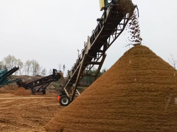 Choosing the Right Silica Sand for Your Sport Ground: Key ...